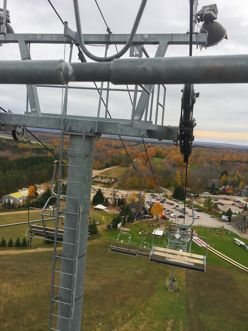 The One Fall Color Tour You Must take in Northern Michigan
